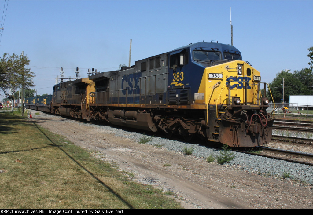 CSX 383 & CSX 147